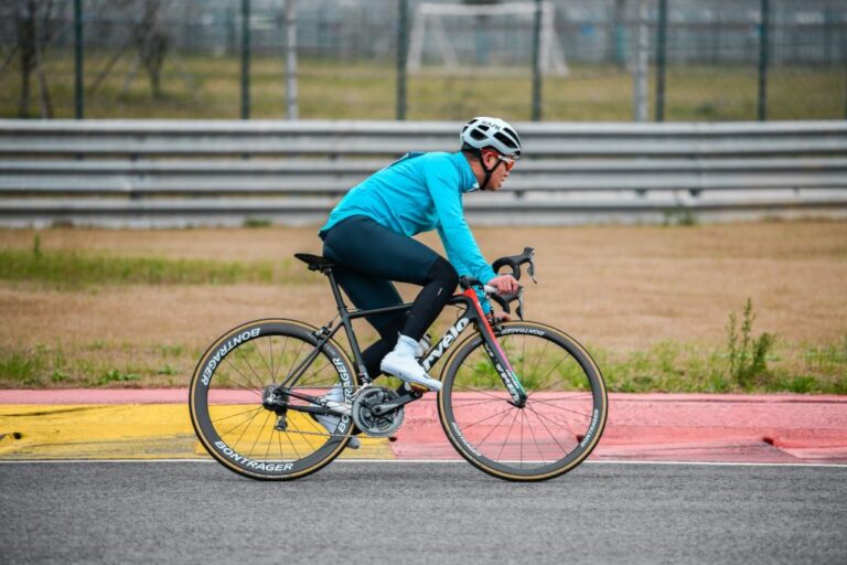 Core Stability For Cyclists - LiveWell Family Chiropractic